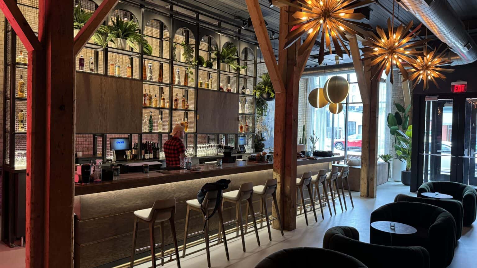 New Two-Level Bar Bringing Two Different Vibes To North Loop - North ...