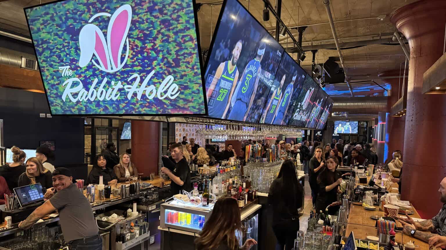 Flashy New Sports Bar/Restaurant Debuts In North Loop - North Loop ...